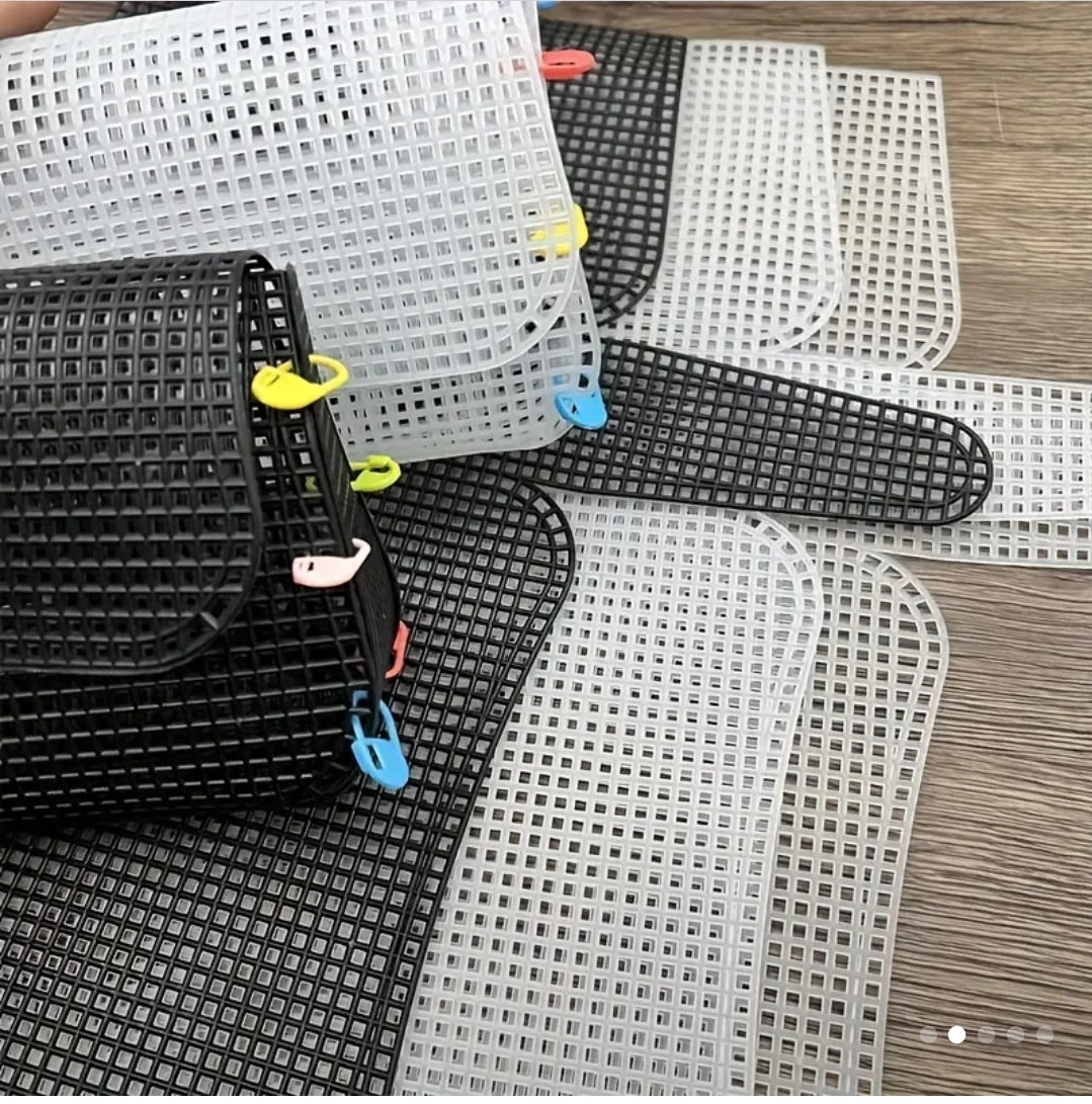 Hand-Woven Mesh Clutch Canvas Sheet – Al Saeed Wool House