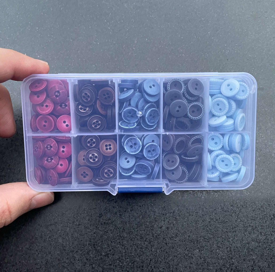 Assorted Buttons Box – Al Saeed Wool House